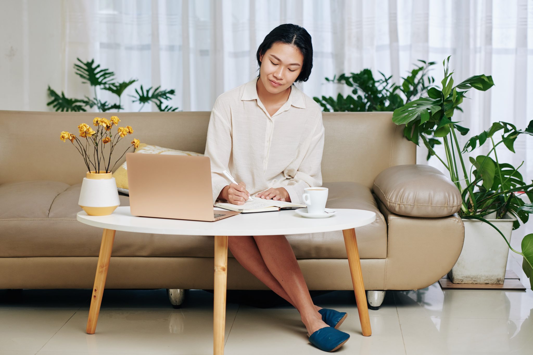 Work From Home (WFH) Attire: Dos, Don’ts And What To Watch Out For ...